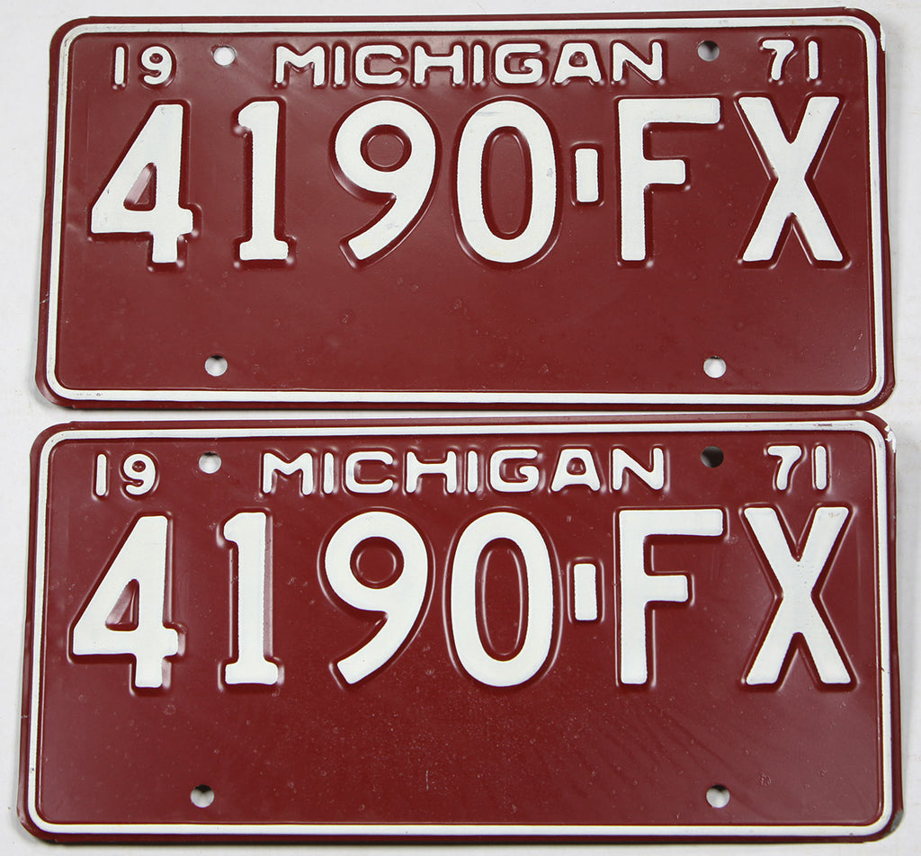 1971 Michigan Commercial License Plates | Brandywine General Store