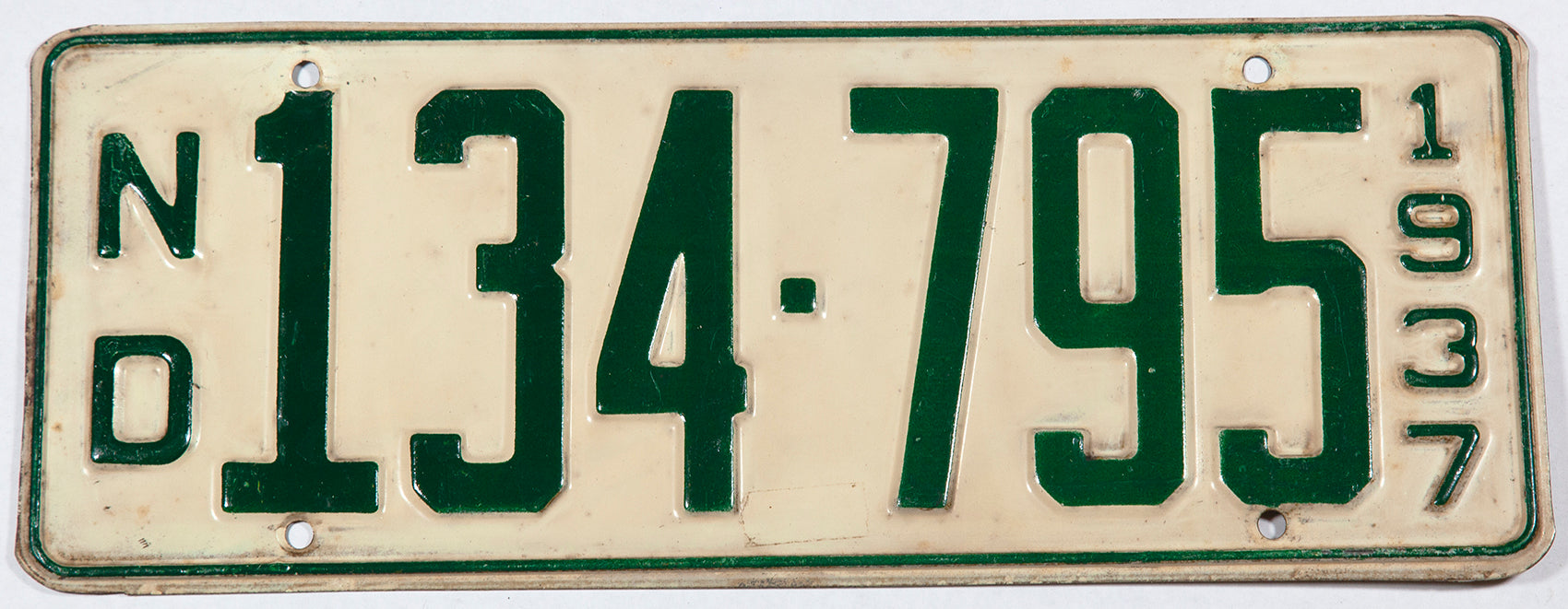 1937 North Dakota License Plate | Brandywine General Store